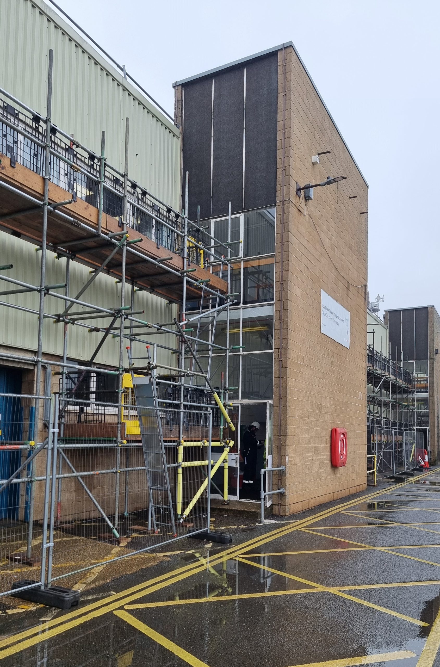 Office Buildings, Portsmouth Naval Base - Windows Replacement - SCA Group