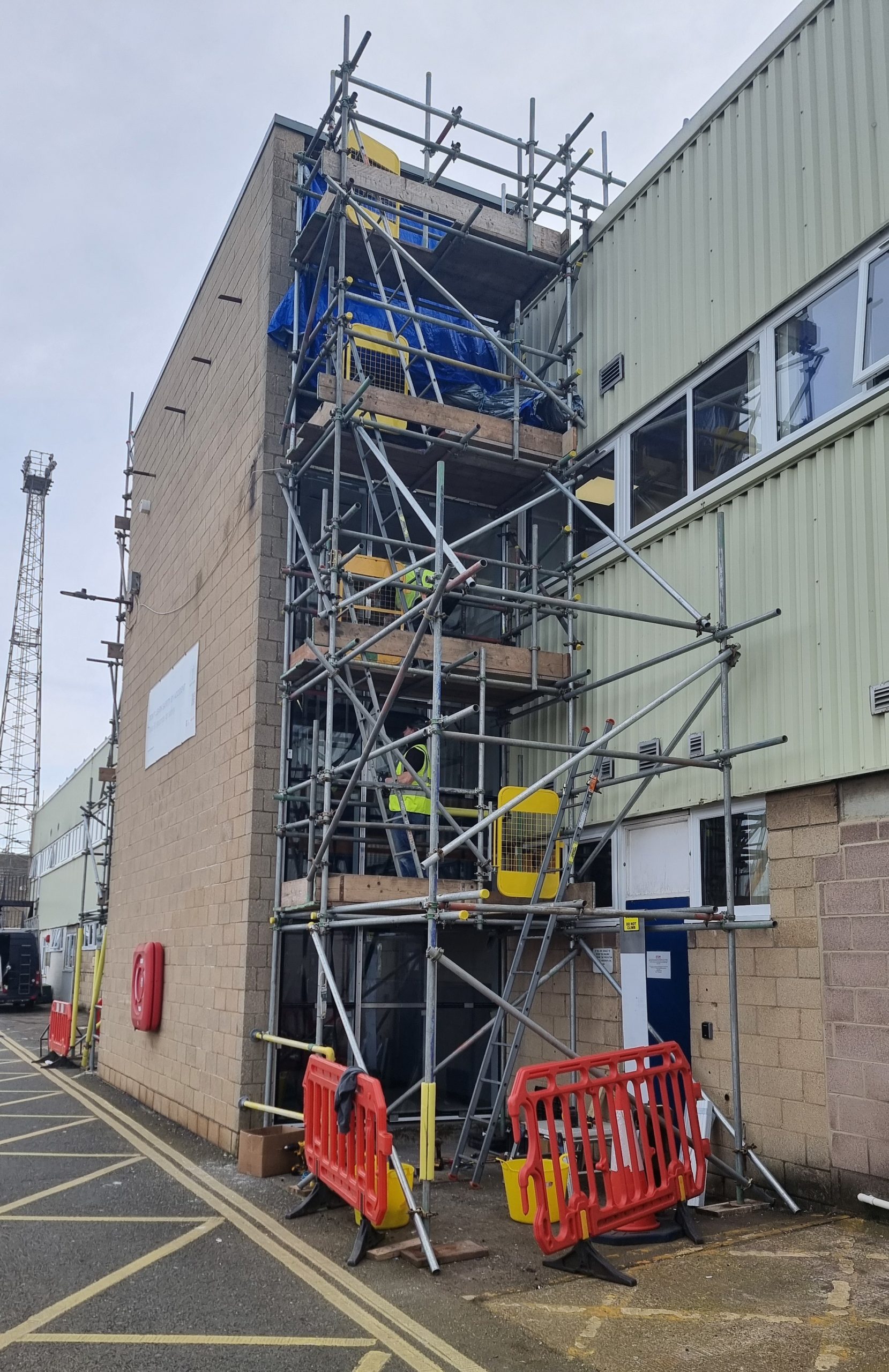 Office Buildings, Portsmouth Naval Base - Windows Replacement - SCA Group